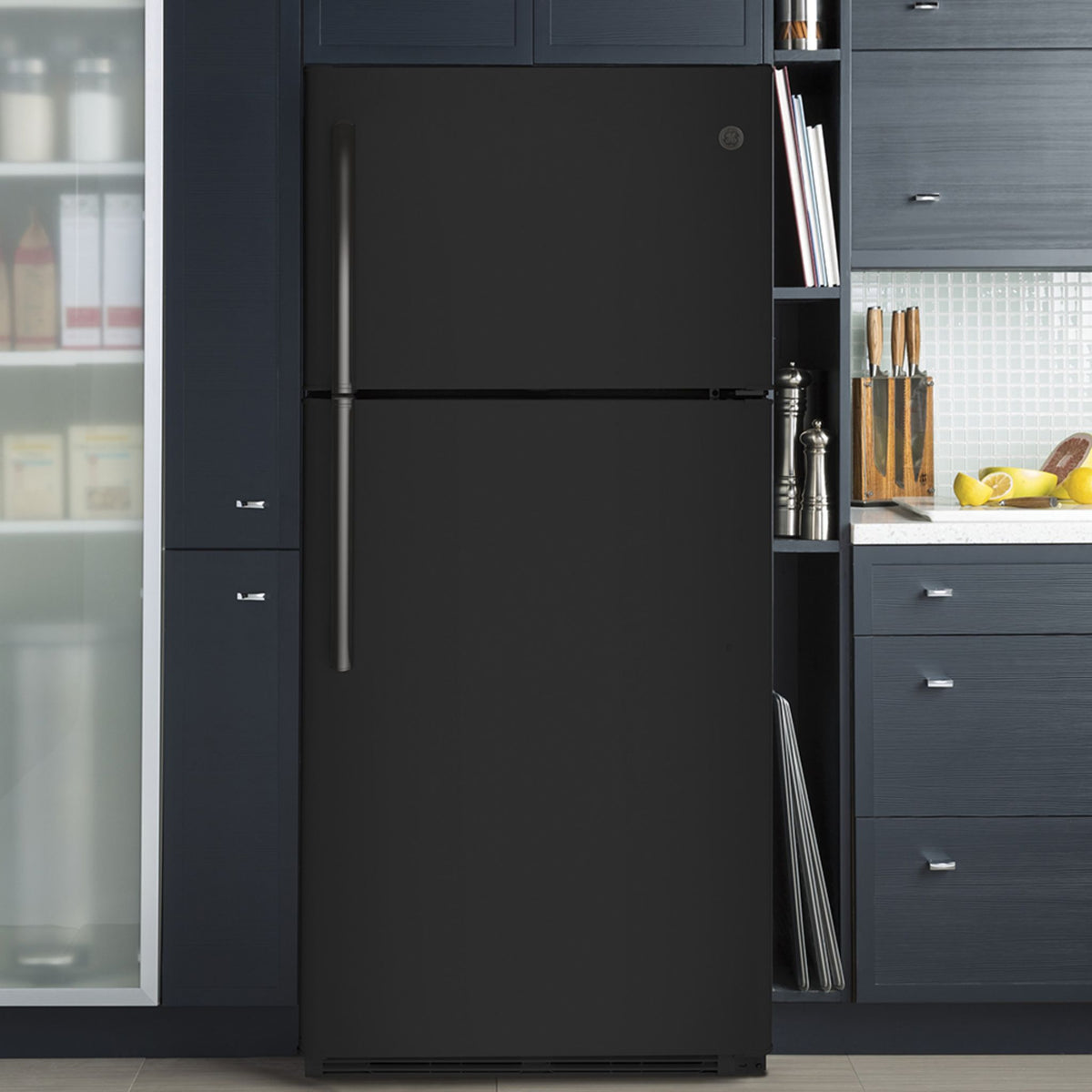 GE® 18 Cu. Ft. Top-Freezer Refrigerator Black - GTS18FTLKBB | schwartz ...